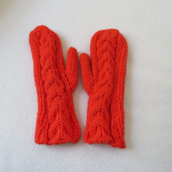 Accessories | Aunt Ruths Cable Stitch Mittens | Poshmark